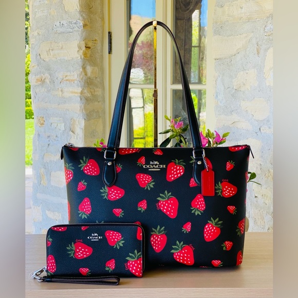 Coach | Bags | Coach Gallery Strawberry Tote Purse Handbagwallet Nwt ...